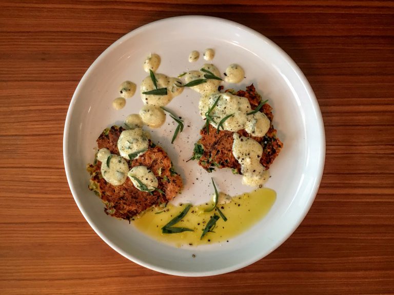 Zucchini Pakoras with Yogurt Tatziki Recipe – Feelng Good